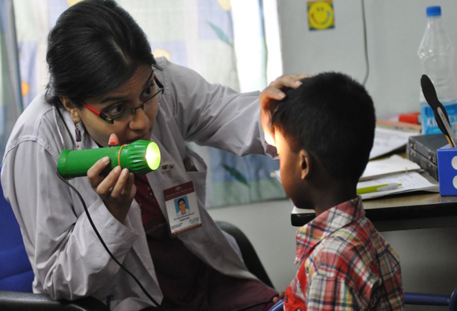 Anterior Segment Examination using Torch Light